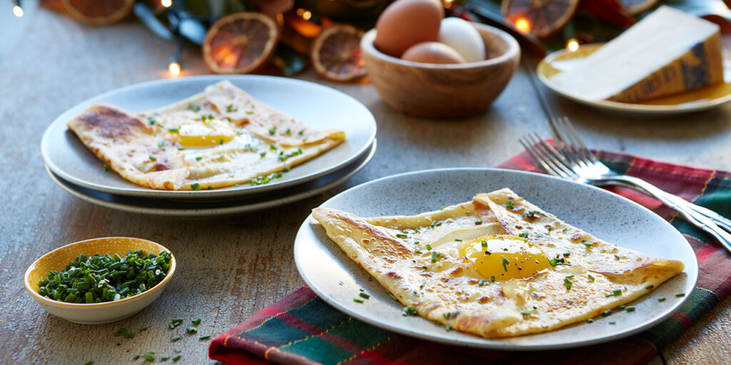 Crêpes salées au jambon et fromage avec œufs au miroir - Lesoeufs.ca