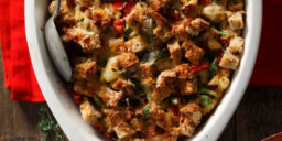 Strata au crabe et au poivron rouge rôti - Lesoeufs.ca